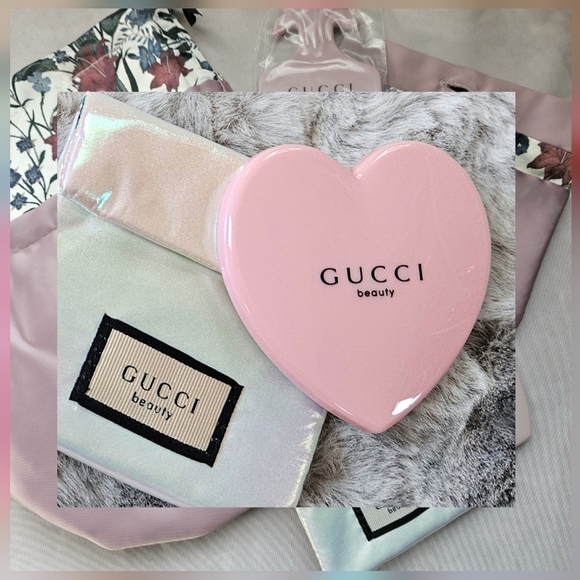 Gucci | Makeup | Gucci Beauty Soft Pink Heart Mirror With Satin Pouch ...